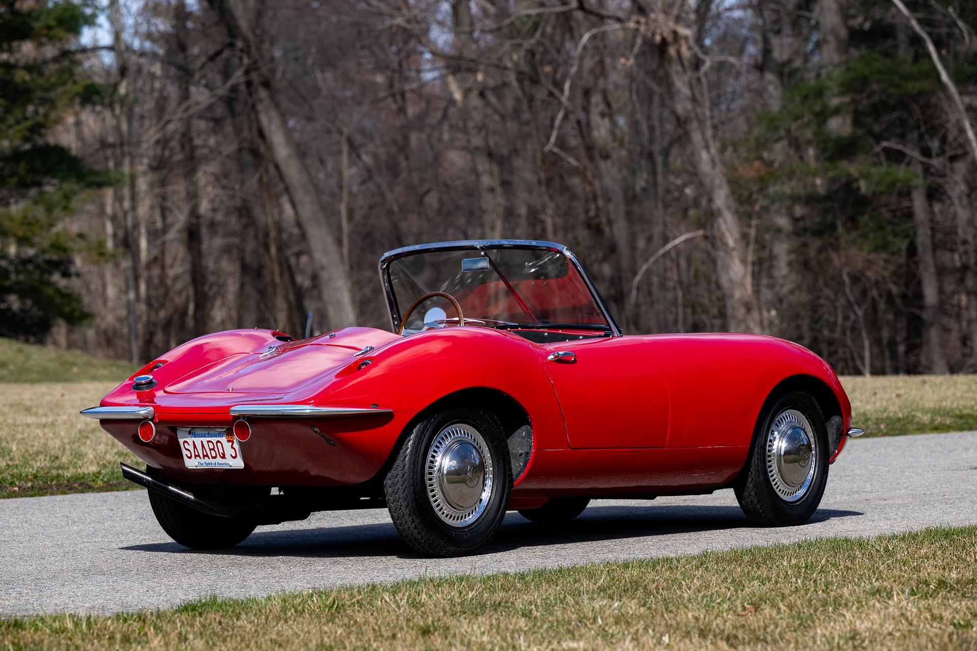 Na sprzedaż jest Quantum III z 1962 r. - łączy się w nim Saab, Jaguar i ...